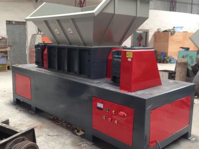 China wooden wood pallet crushing crusher / wood pallet shredder machine for sale