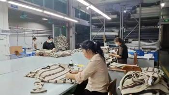 China Factory - Guangzhou Gravvi Apparel Co., Ltd.