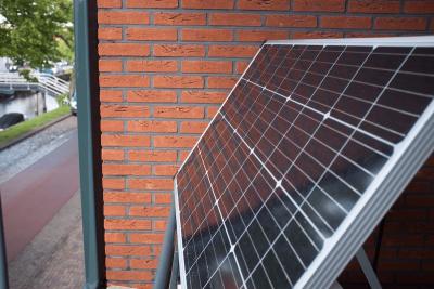 China 600W Balcony Solar System Grid Tied  Plug And Play Solar Power Systems for sale
