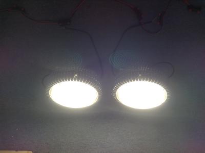 China iluminación industrial de Warehouse del alto brillo de las luces de la bahía de 200watt LED alta en venta