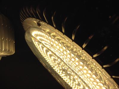 China La gran alta bahía del disipador de calor LED enciende conductores componentes y llevados llevados marca en venta
