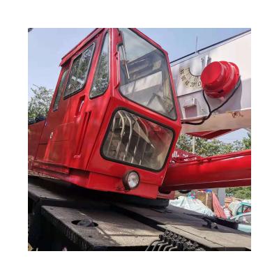 China Nissan Hydraulische pomp en klep Japan Originele Tadano TG-500E 50 ton vrachtwagen kraan Te koop
