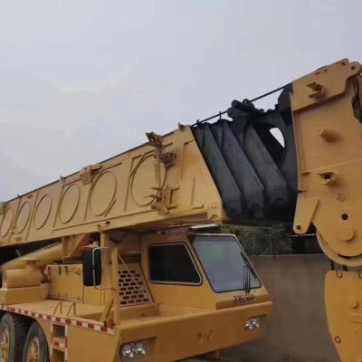 China Gebruikte US Made Grove GMK5100 GMK3055 TM1500 150T 100T 55T Truck Crane met Nissan motor Te koop