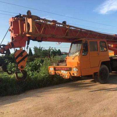 China 250 TON Nennlastkapazität Gebrauchtwagen Kran TL300 ab mit 3000 Arbeitsstunden zu verkaufen