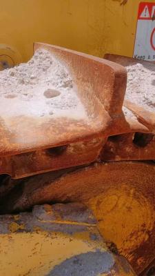 Cina Bulldozer KOMATS D375A usato con capacità di 23 m3 e peso della macchina di 72000 KG in vendita