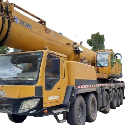 Cina Cran da camion con motore Kubota QY130K QY100KC QY25KC QY50KC QY55KC QY70KC QY75KC XCT25 XCT50 XCT75 XCT100 in vendita