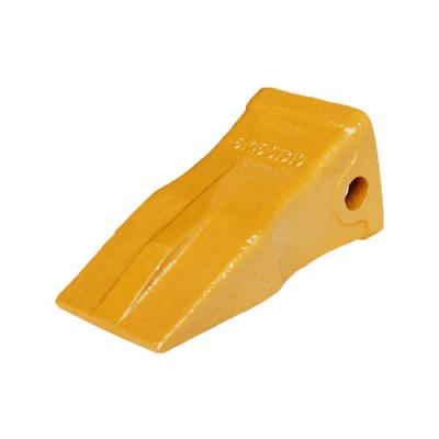 Cina Estrazione mineraria resistente Hyundai R520LC 61NB-31310RC della costruzione di Bucket Teeth For dell'escavatore in vendita