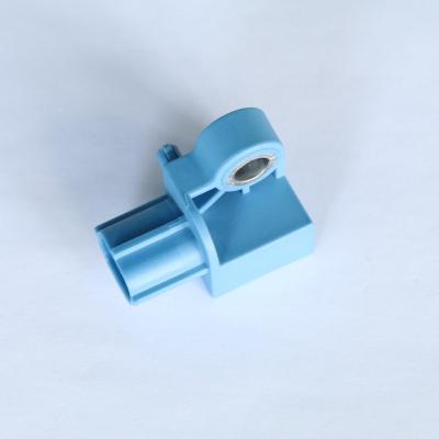 中国 二重スライドの縦の回転式射出成形機械 2000 トンの ABS プラスチック成形 販売のため