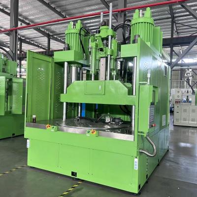 China Máquina vertical da modelação por injeção de cor verde com tabela giratória à venda