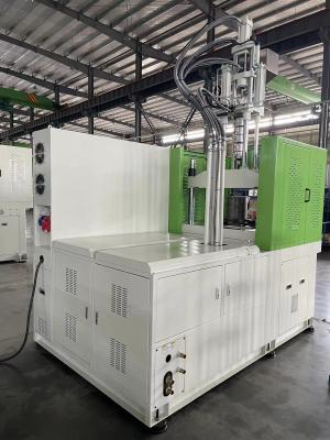 China Máquina de moldagem por injecção de mesa giratória de alta capacidade 60 toneladas à venda