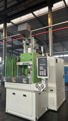 Cina Servo sistema Vertical Insertion Molding Machine per la produzione su larga scala in vendita