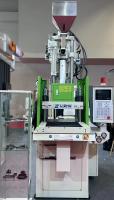 China 2000T Vertical Injection Molding Machine With A Retractable Table for sale