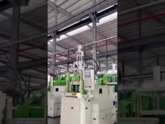 High Efficiency Vertical Plastic Injection Molding Machine Low Power Consumption