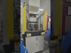 120 トン 6000 グラム油圧プラスチック射出成形機熱可塑性垂直射出