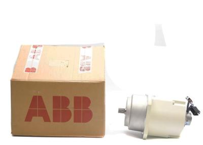 Cina Il servomotore 3HAC17333-1 parte 2781W il tipo la B 200V 12A del motore M33 in vendita