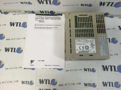 Cina SERVO AMPLIFICATORE di Yasakawa SGDM-01 ADA Ac Servo Motor Drive 50/60 di hertz 0,91 AMP VERSO L'ESTERNO 0,10 chilowatt in vendita