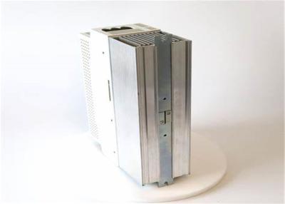 中国 Lenze EVS9328-ESV004のサーボ コントローラー9300のシリーズ400/480 VAC 22-30 KW （29.5-40.2 HP） 販売のため