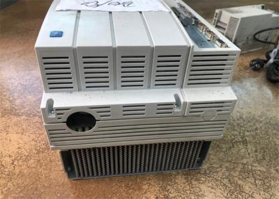 中国 Lenze EVS9328-ESV004のサーボ コントローラー9300のシリーズ400/480 VAC 22-30 KW （29.5-40.2 HP） 販売のため