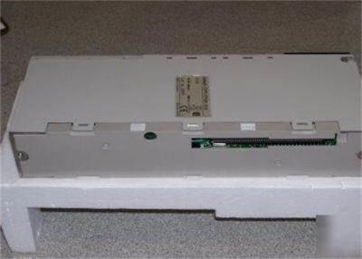 Cina Ingresso/uscita LOCALE del PORTO RS-232C/422 512 della SCALA del MODULO del CPU di Omron CVM1-CPU21-EV2 SOLTANTO in vendita