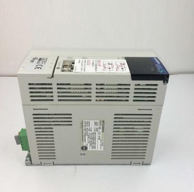 中国 MR-J2S-60B AC産業Servoは三菱サーボ アンプ600Wを運転する 販売のため