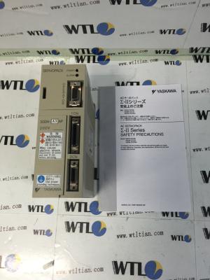 China Um motor de Yaskawa da garantia do ano conduz SGD-A3AP Servopack 1PH 200-230V 50/60HZ 11AMPS à venda