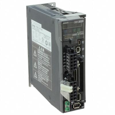 中国 OMRON R88D-GT01Hのサーボ運転者1.16A 240Vは100つのWのアナログ/脈拍の入力にタイプ荷を積む 販売のため