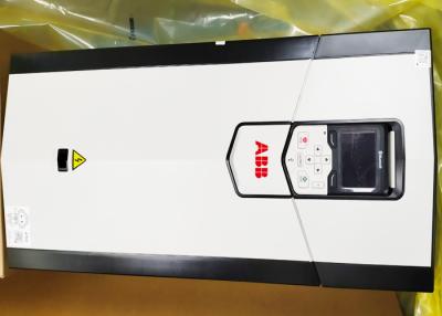 China Acs880-01-206a-3 het Lage Voltageac van de frequentieomschakelaar 3AUA0000108028 Aandrijving 110kW 206A Te koop