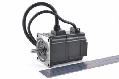 China O servo industrial de SGMGH-13ACA61 240V conduz a saída integrada 1.3KW do servo motor à venda