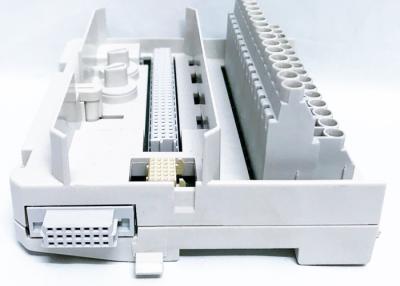 Cina Modulo del blocchetto terminali TU852 3BSE069964R1 S800 di TU851 3BSE068782R1 in vendita