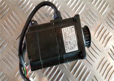 Cina Servomotore sincrono di CA di SGMP-01A312 Yaskawa 3000RPM 2048PPR 100W 200V in vendita
