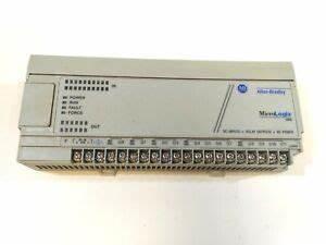Cina 1761-L32BWB AB Digital Outputs 12 Contact Outputs Controller MicroLogix in vendita