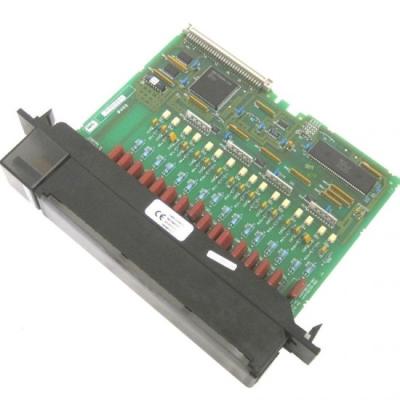 Cina OMRON IC220TBK204 19.2 - 30 VDC 25 mA, alimentazione massima 120 VAC Presente in vendita