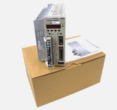 Cina Yaskawa SGDM-10ADA 200-230V 50/60HZ Azionamenti CA mono/trifase 200V in vendita