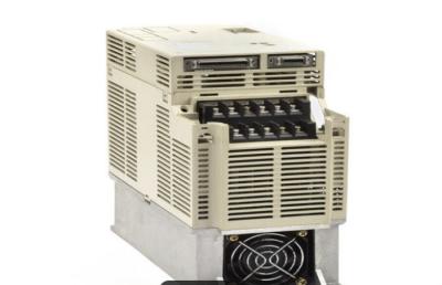 中国 ヤスカワ SGDB-30VDY1 シグマシリーズ AC サーボス サーボドライブ 2.9KW 販売のため