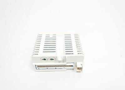 中国 ABB DI814 3BUR001454R1 デジタルIOモジュール 24V 電源 16チャンネル 販売のため