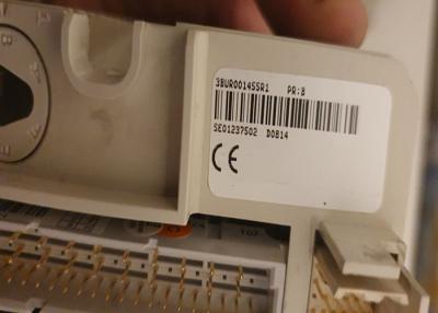 中国 ABB DO814 3BUR001455R1 16チャンネル 24Vデジタル出力モジュール 販売のため