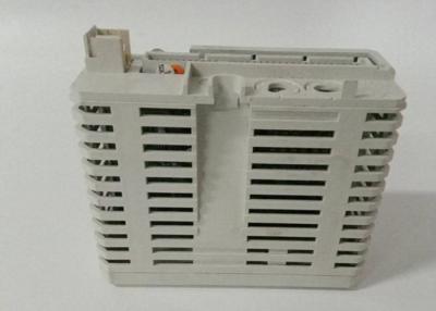 Cina ABB DO815 3BSE013258R1 8 canale modulo di uscita digitale 24V con protezione contro sovraccarico in vendita