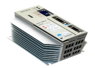 Cina Yaskawa SGD-08AN AC Servo Drive 80V 230kw Nuovo in scatola originale in vendita