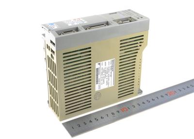 Cina Yaskawa SGDL-01AP Nuovi servo drivers industriali 200-230V in scatola in vendita