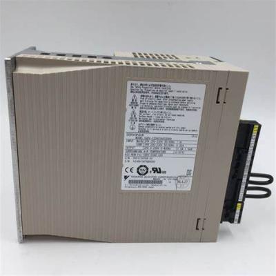 Cina Yaskawa SGDV-120A01A Serie AC Servo Amplificatore 230V Nuovo in vendita