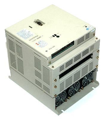 China Yaskawa SGDB-07ADM AC Servo Drive 0,7kW 200V 1,0 a 5,0 kW Controle de posição da velocidade à venda