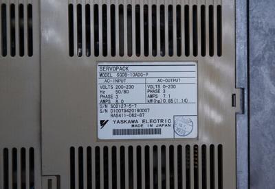 Cina Yaskawa SGDB-30ADG-P Drive-AC Servo è supportato per la riparazione 200V 3PHASE 3KW DIGITAL in vendita