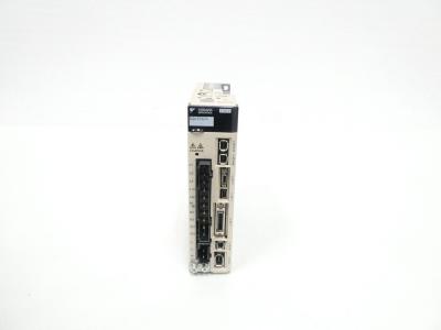 China Marca Yaskawa SGDV-R70A21A AC Servo Amplificador 0.05kw Output Novo à venda