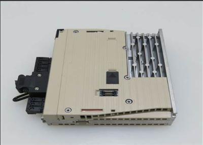 中国 SGDV-R90A21A 全新 220V AC サーボアンプ オリジナルボックス 販売のため