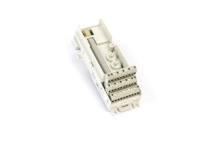中国 ABB TU811V1 3BSE013231R1 コンパクトモジュール終了ユニット 1x8信号端末 販売のため