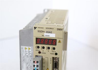 Cina Yaskawa Sigma Serie 2 SGDH-05AE Servo Drive Nuovo in scatola in vendita