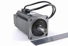 Китай Yaskawa SGMAH-08AAA21 Промышленный сервомотор Новый оригинальный продается