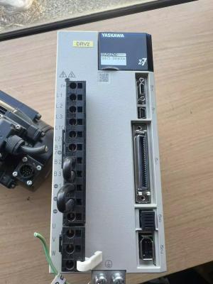 中国 SGD7S-3R8A00A 500W 産業用サーボドライブ ヤスカワ 全新 販売のため