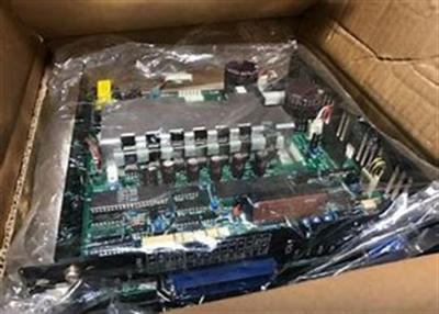 Cina Yaskawa CACR-SR5AB2ERY105 ServoPack Servo Drives Nuova scatola in vendita
