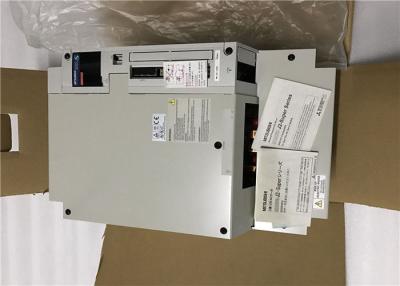 Cina Mitsubishi Electric 15kw Industrial AC SERVO AMPLIFIER MR-J2S-15KB4 Azionamento in vendita